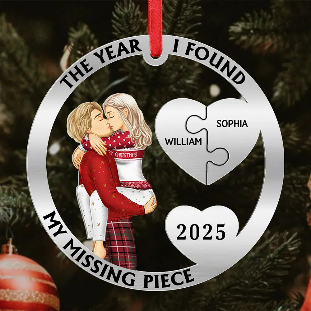 The Year I Found My Missing Piece Kissing Couples - Personalized Metal – Wander Prints